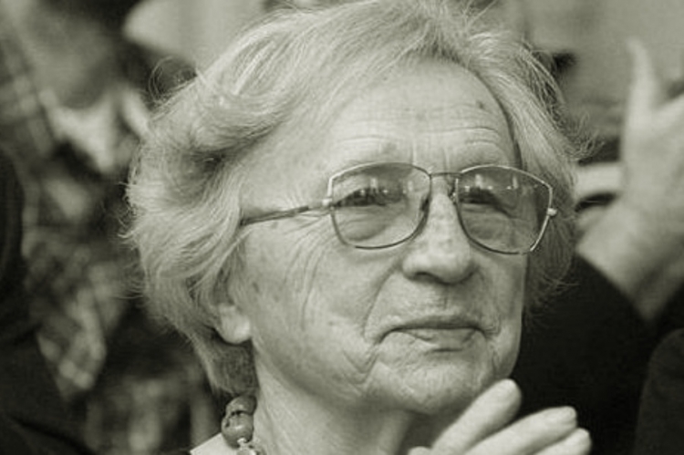 Milka Babović (1928 - 2020): Vrhunska atletičarka i novinarka preminula ...